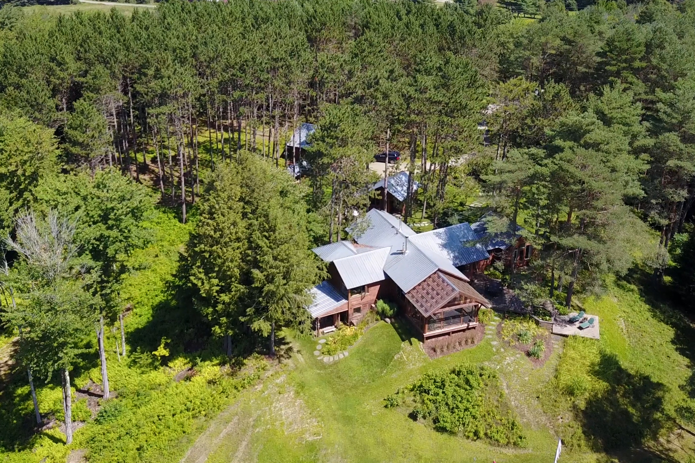 Raven Beach, Acclaimed Hyde Park, VT Home For Sale - Cushman Design Group